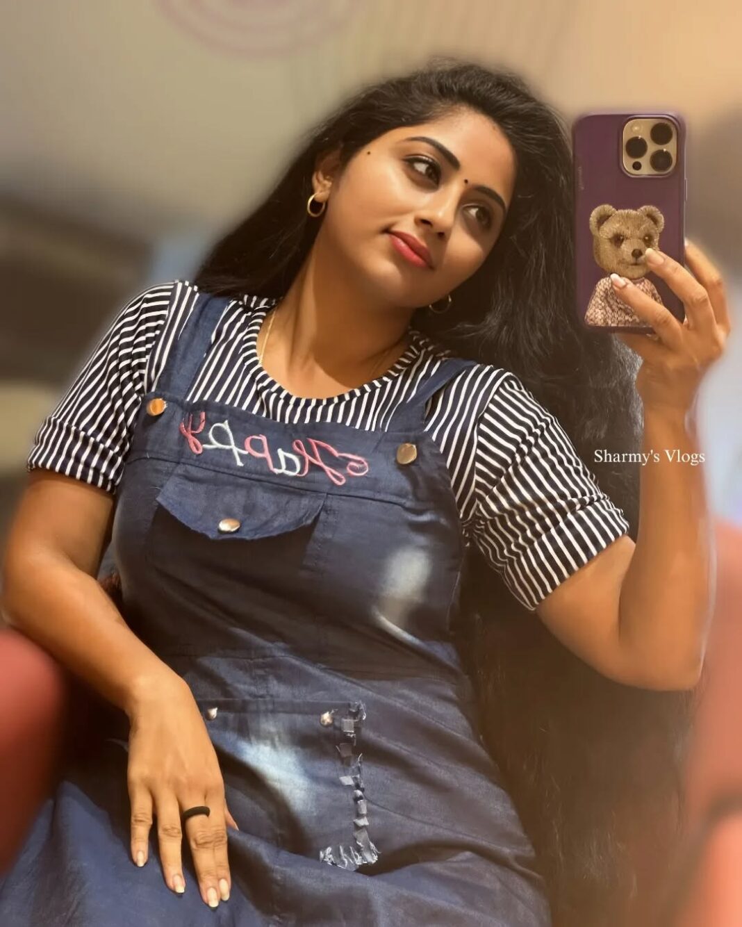 சேலையில் கவர்ச்சி காட்டி இளைஞர்களுக்கு இன்ப விருந்து : இன்ஸ்டாகிராம் ...